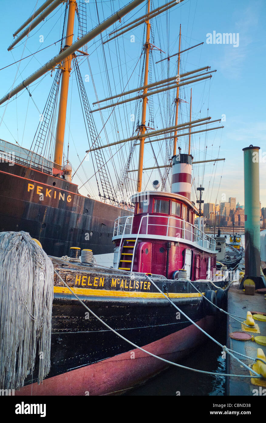 Museum ship peking hi-res stock photography and images - Alamy
