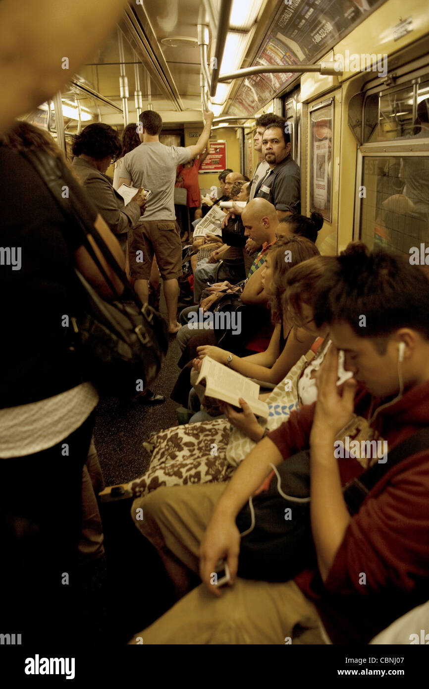 Crowded in car hi-res stock photography and images - Alamy