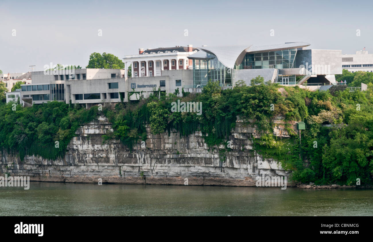 Tennessee, Chattanooga, Hunter Museum of American Art, three building ...