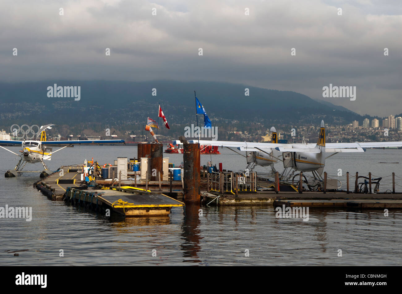 Float planes in Burrard Inlet, Vancouver, British Columbia, Canada ...