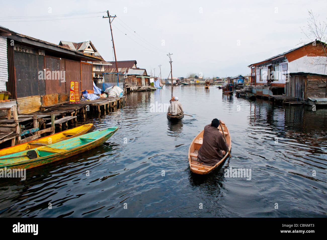 Daily life scene from the Dal Lake, Srinagar, Kashmir, India, Asia ...