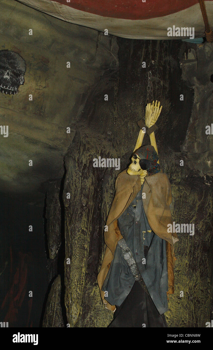 pirate skeleton SEA LIFE Blackpool, Promenade, Blackpool, Lancashire ...