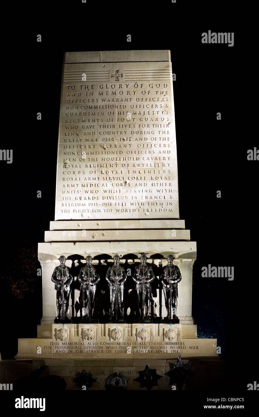 Memorial remembrance guards hi-res stock photography and images - Alamy