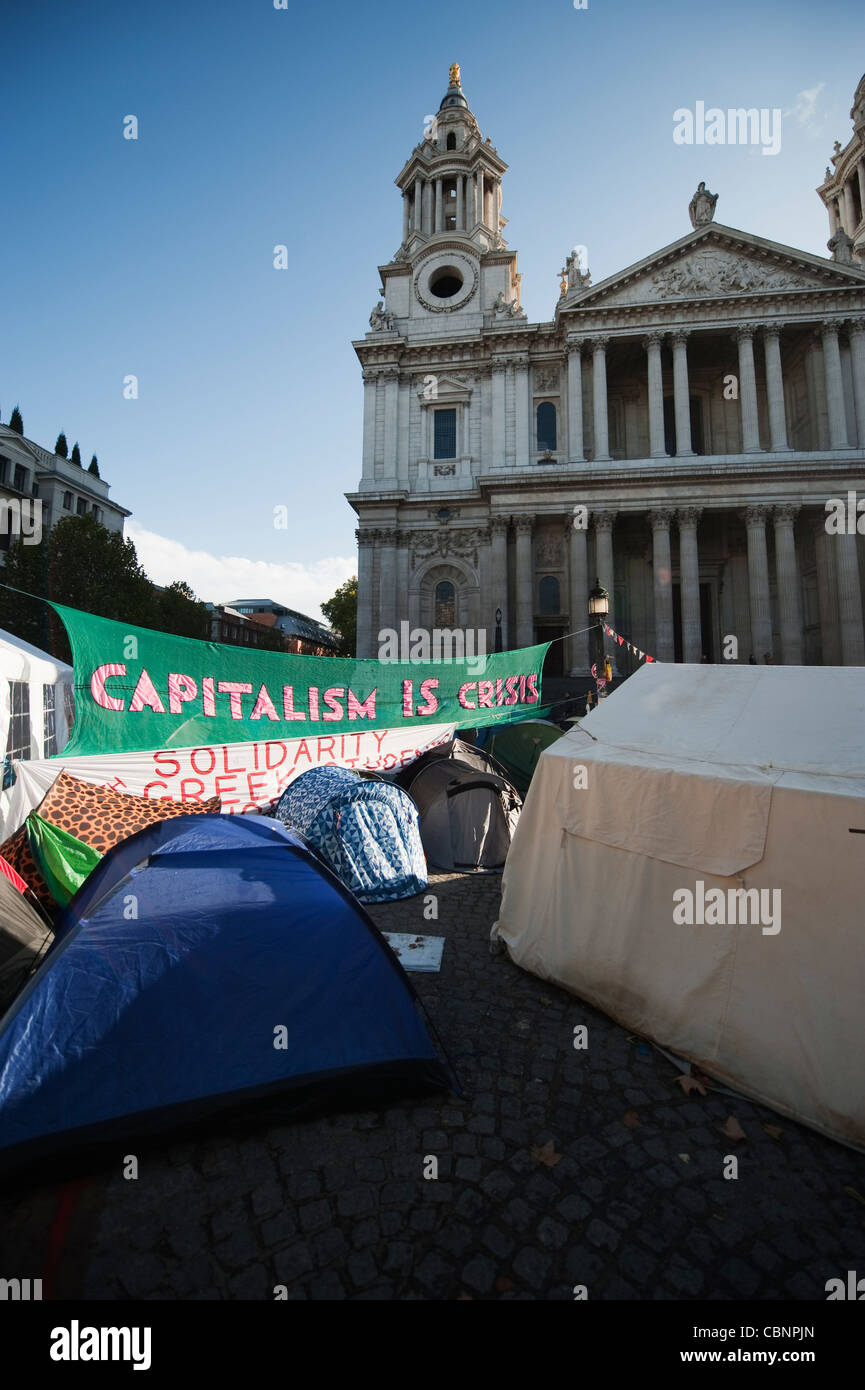 Occupy London Anti Capitalism protest camp, St Pauls Cathedral, City of ...