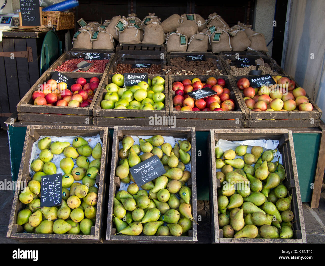 Fruit market scotland hi-res stock photography and images - Alamy