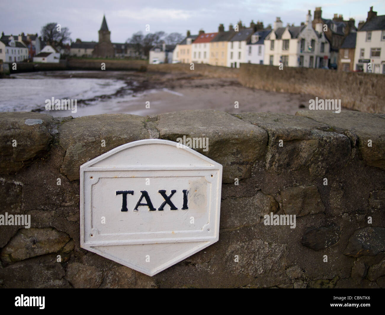 Fife coast path sign hi-res stock photography and images - Alamy