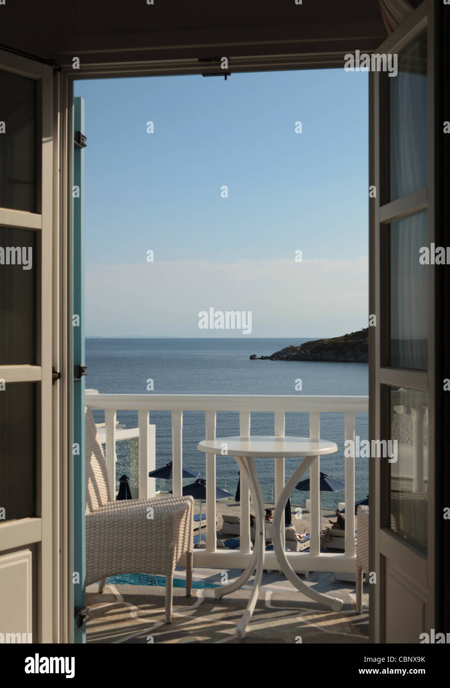 Mykonos platis yialos hi-res stock photography and images - Alamy