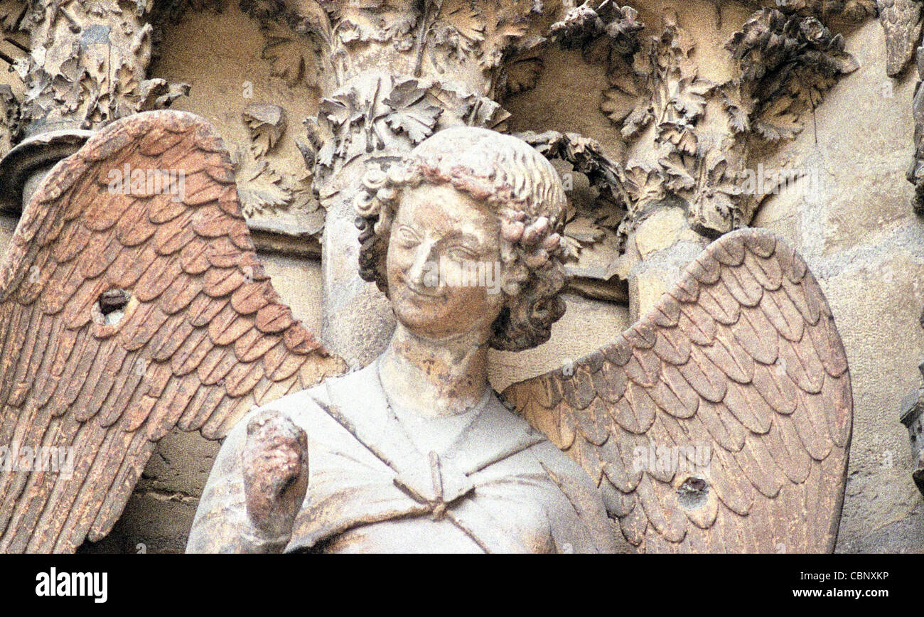 Smiling Angel Statue - Notre Dame de Reims Cathedral, Reims, France ...