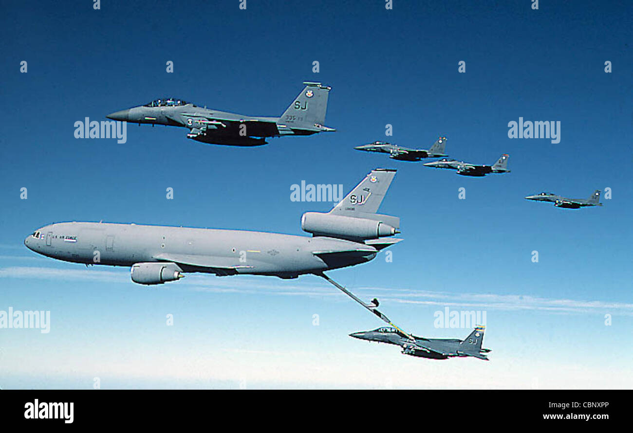 500 miles the f 15 eagle is an all weather hi-res stock photography and ...