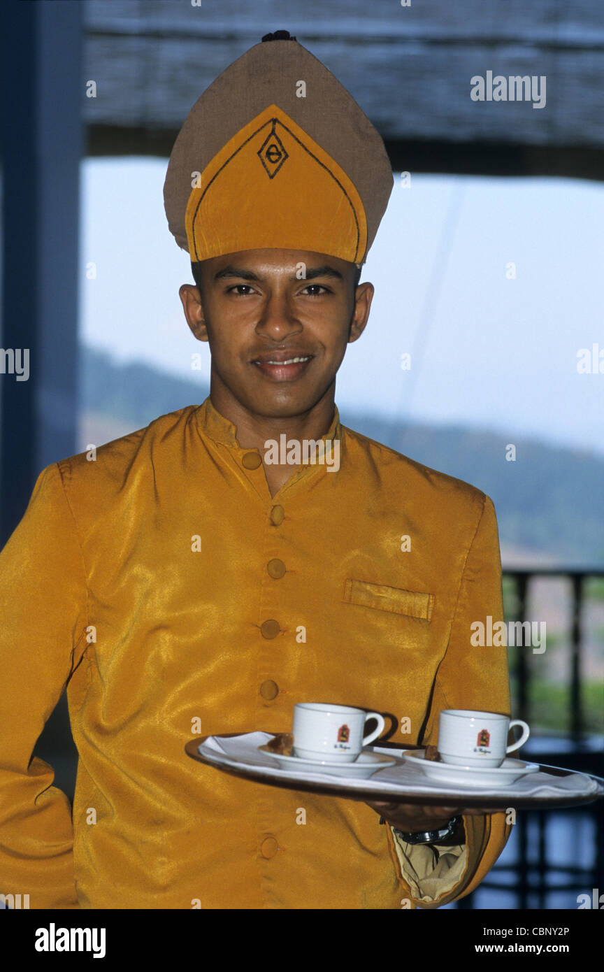 Tea server, Amaya Hills Hotel, Kandy, Sri Lanka Stock Photo - Alamy
