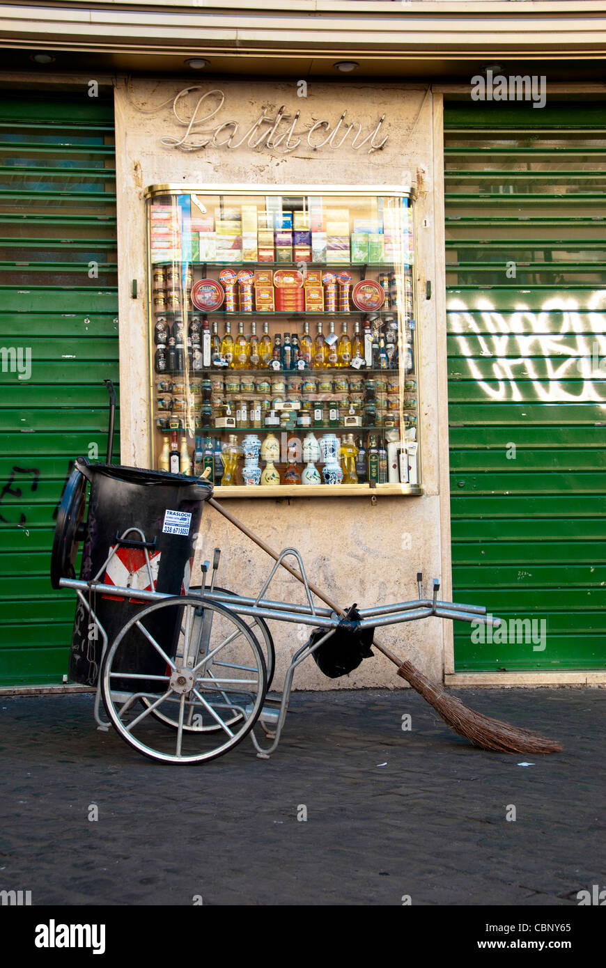 Road sweeper cart hi-res stock photography and images - Alamy