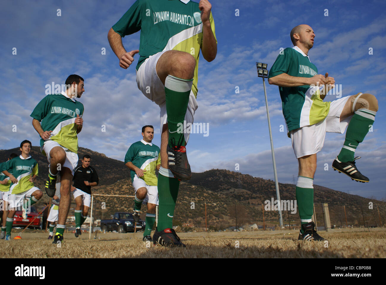 Warming up soccer player hi-res stock photography and images - Alamy