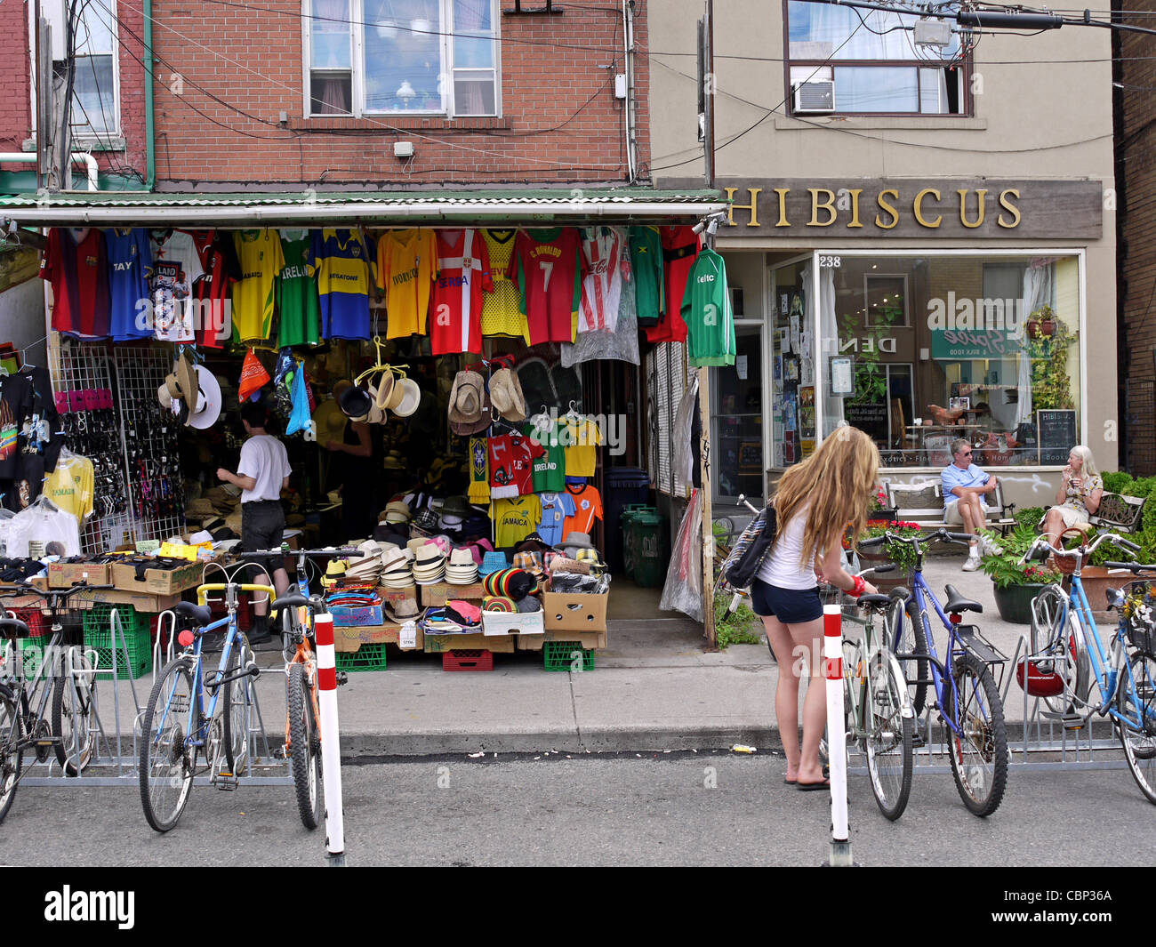 Market area shopping hi-res stock photography and images - Alamy