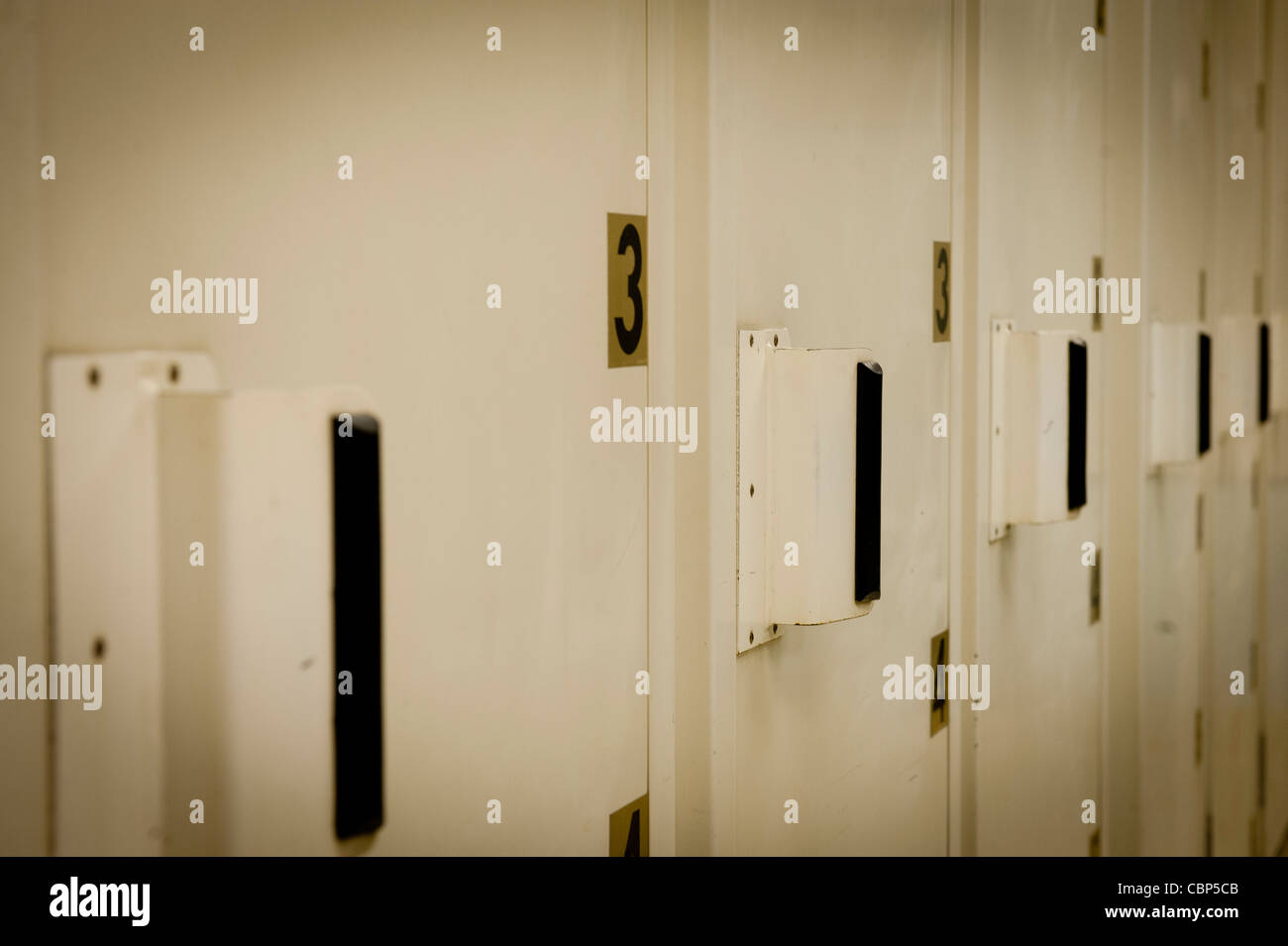 Mortuary doors hi-res stock photography and images - Alamy