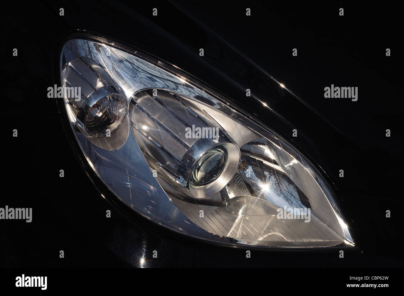 Elegance reflection halogen transportation traffic single hi-res stock ...