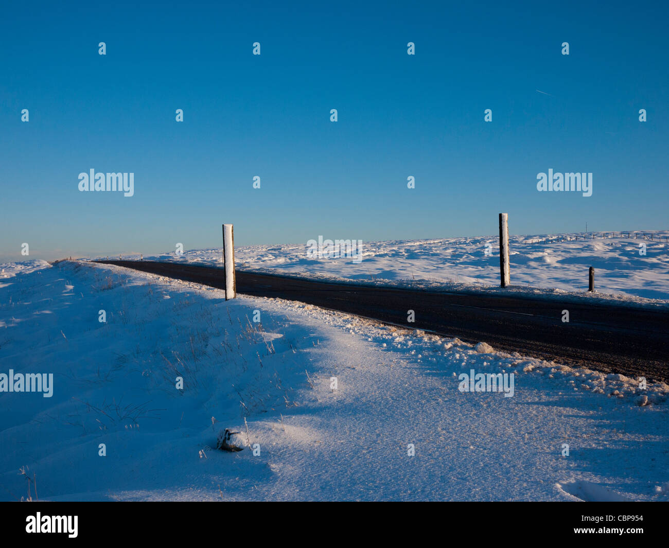 Snow depth marker post on the A635 Holmfirth Road, Saddleworth Moor ...