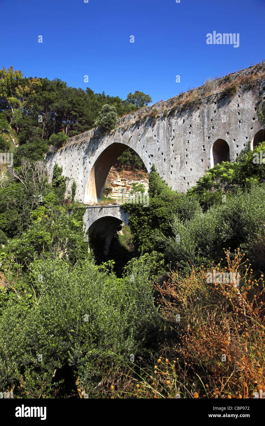 Roman bridge crete greece hi-res stock photography and images - Alamy