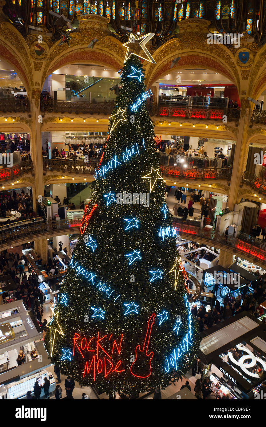 Christmas shopping consuming economy business people decor french ...