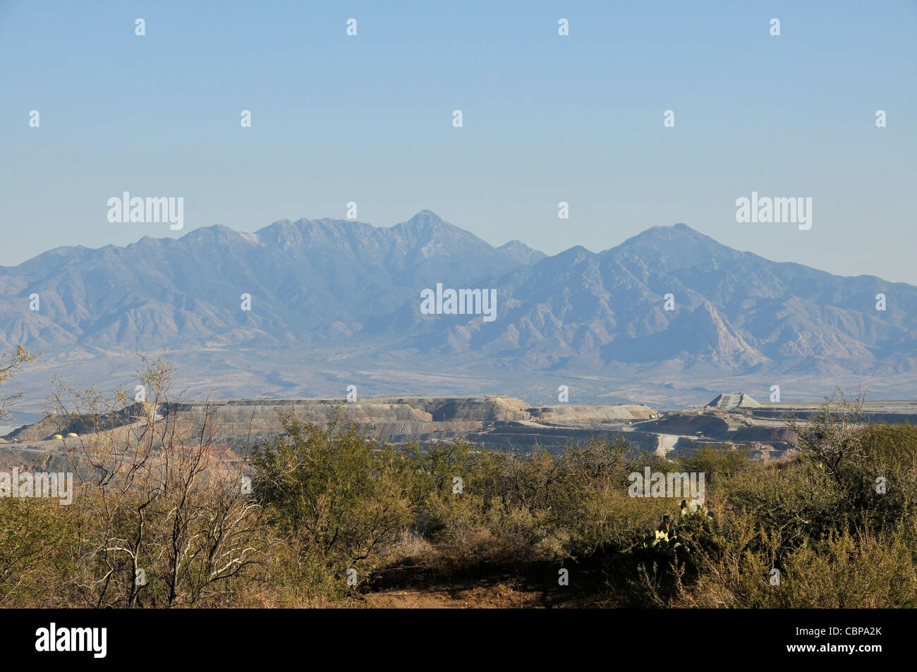 Copper mines in Sahuarita and Green Valley, Arizona, USA, line the ...