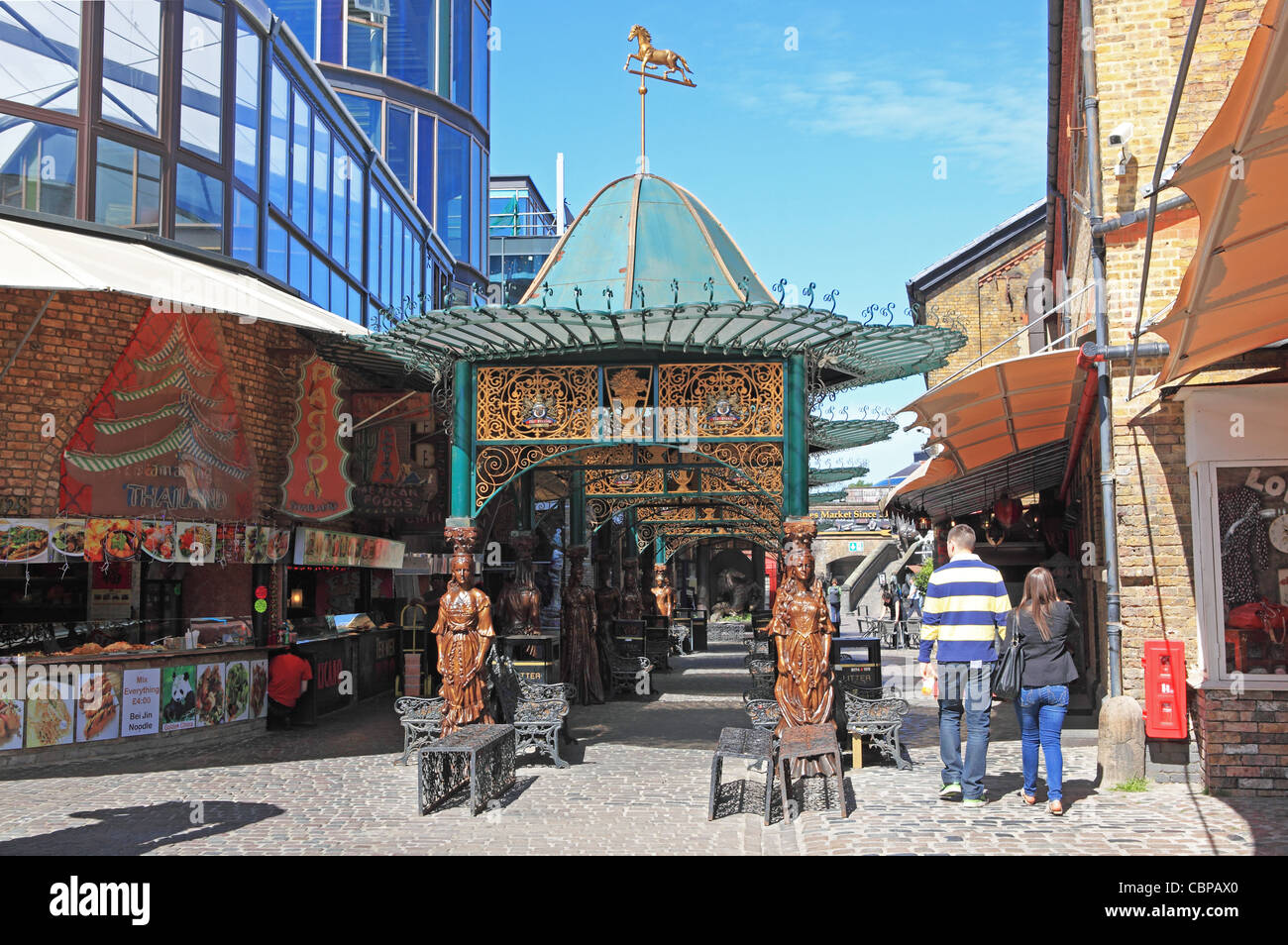 Couple food market london hi-res stock photography and images - Alamy