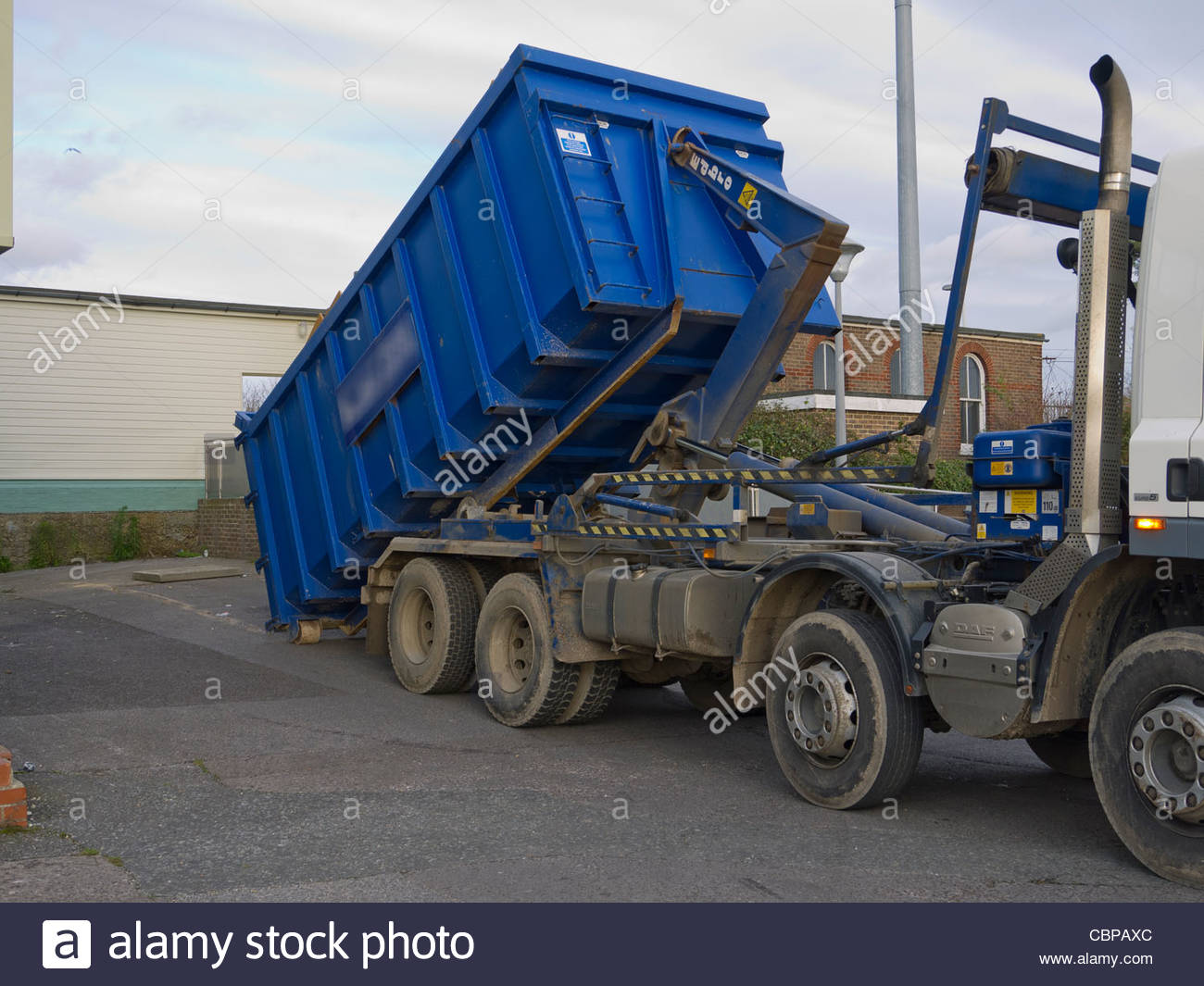 Skip Lorry Stock Photos & Skip Lorry Stock Images - Alamy