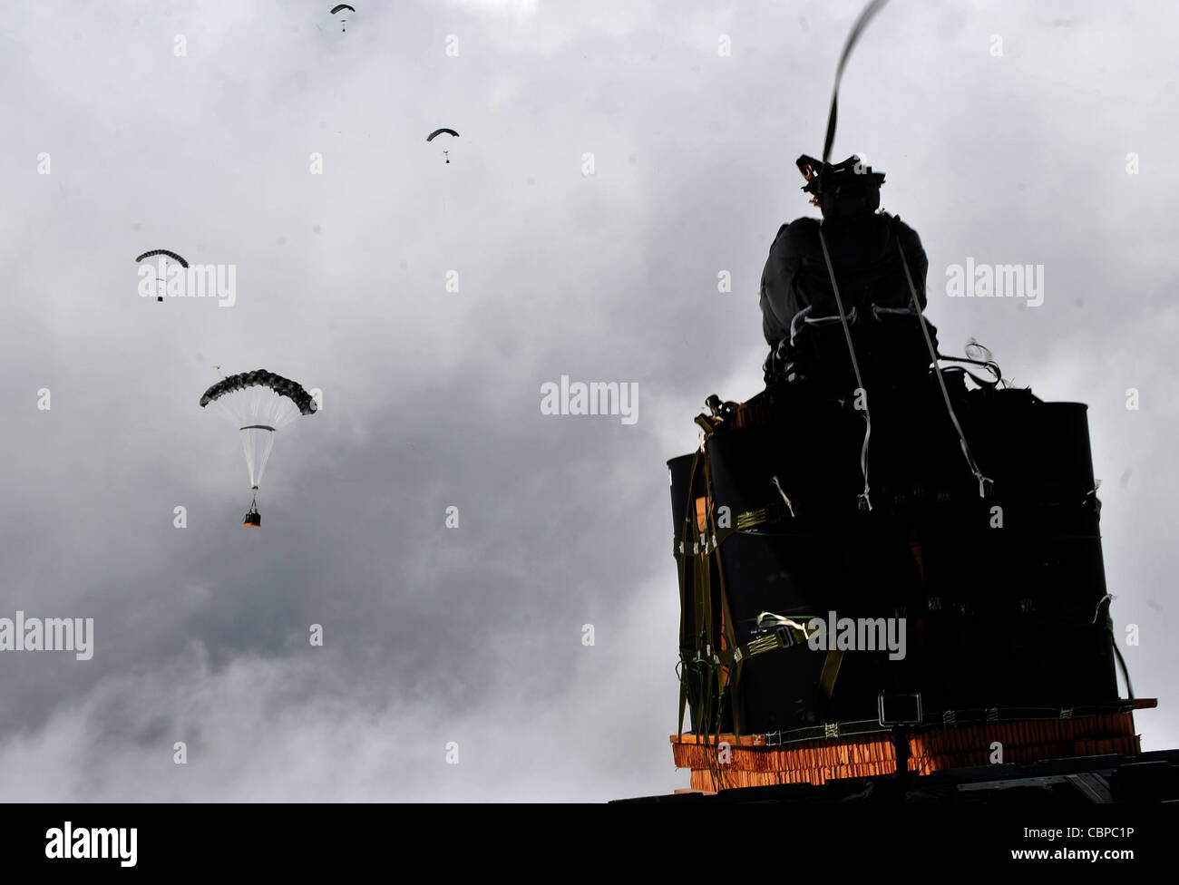 Precision air drop system hi-res stock photography and images - Alamy
