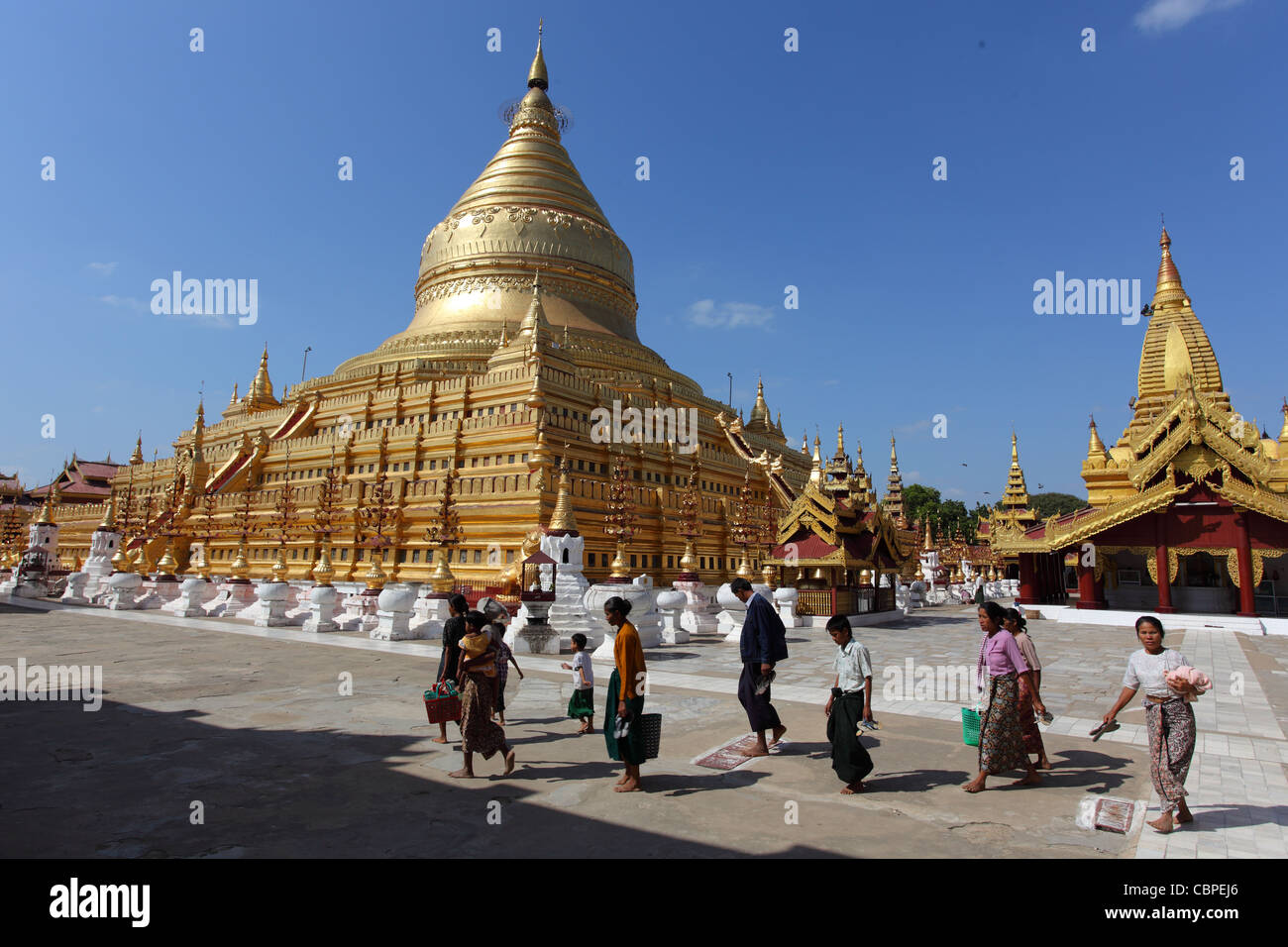 Shwezigon Pagoda, Bagan in Myanmar Stock Photo - Alamy