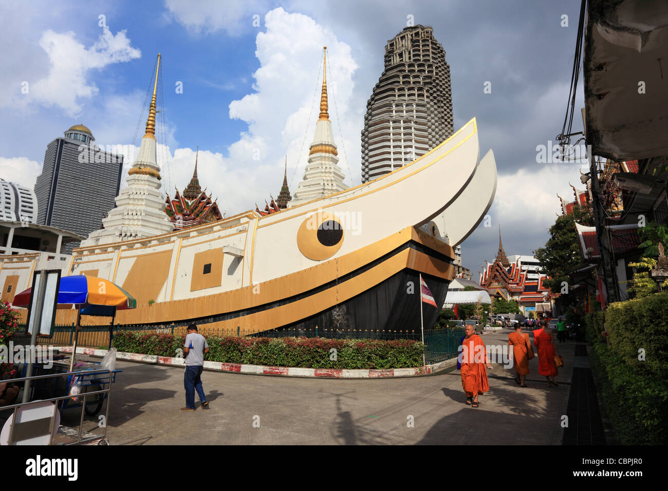 Boat temple hi-res stock photography and images - Alamy
