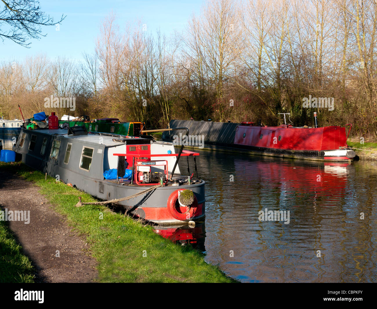 Red canal boats hi-res stock photography and images - Alamy
