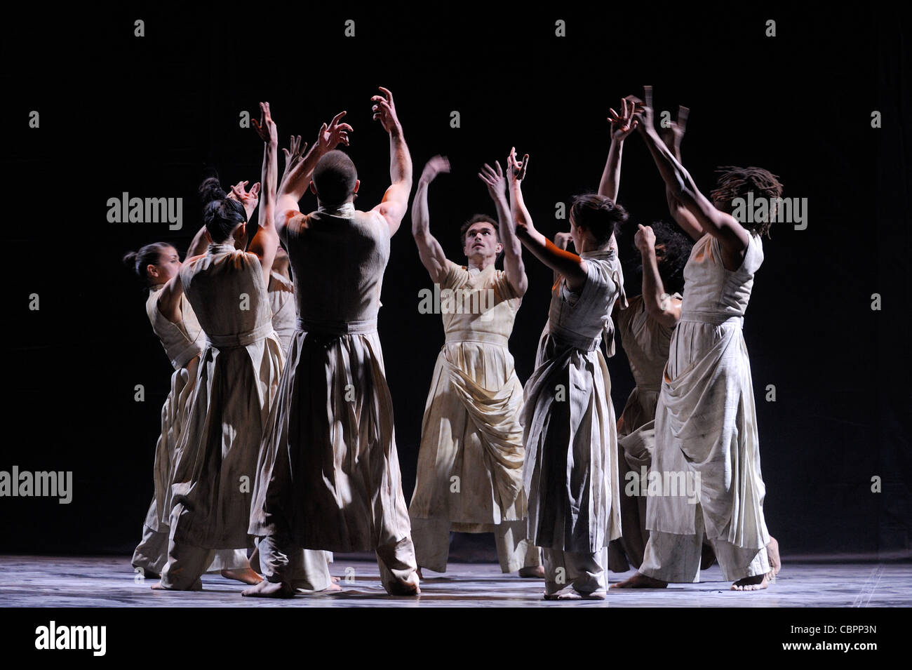 KHAN Akram - Vertical Road, VERTICAL ROAD Choreography : KHAN Akram ...