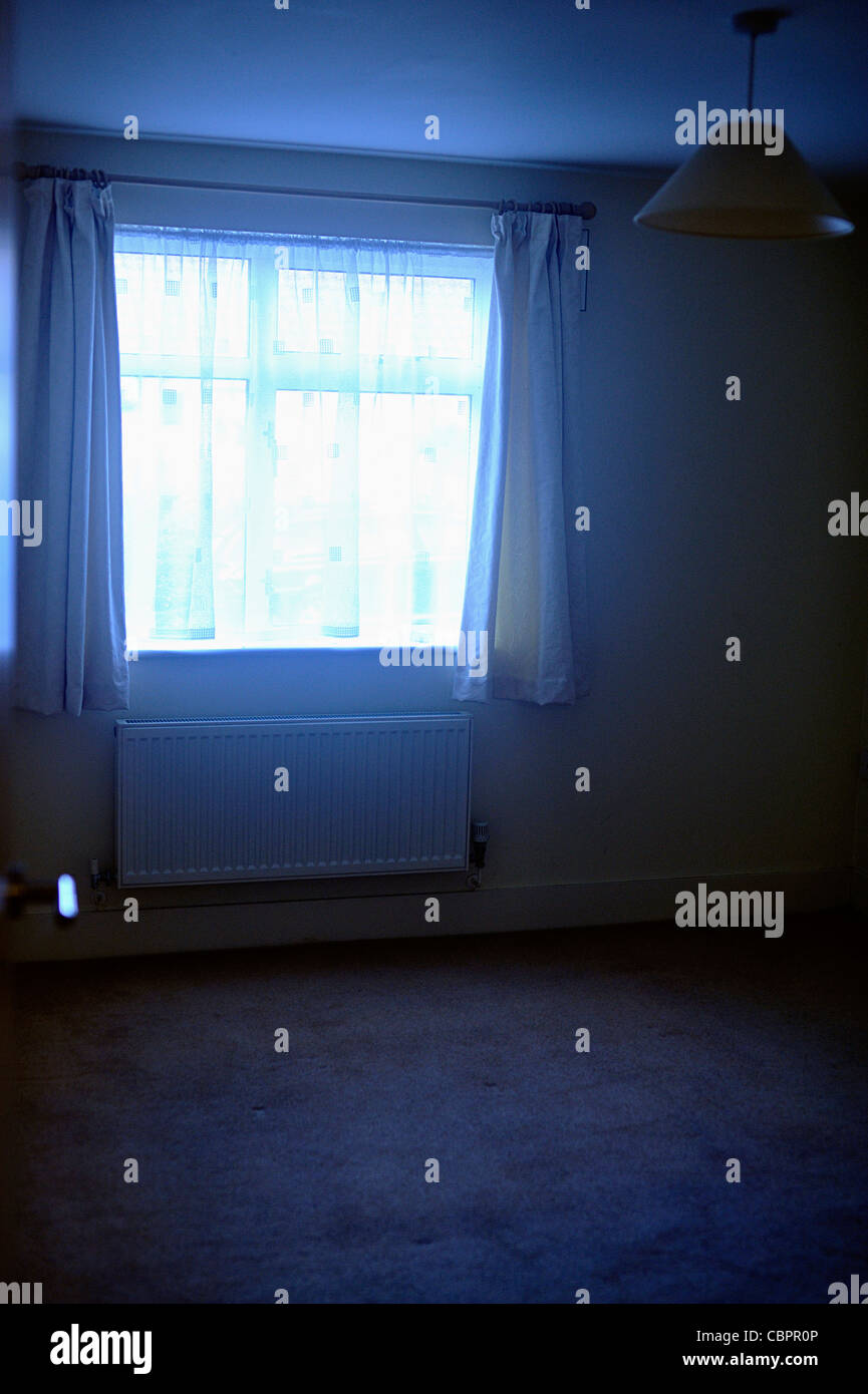 Windows left open hi-res stock photography and images - Alamy