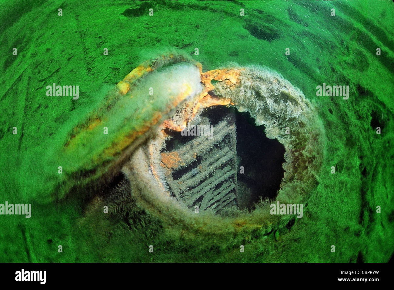 The Soviet submarine Shch-212 (Shchuka class submarines - "Shchuka" is ...