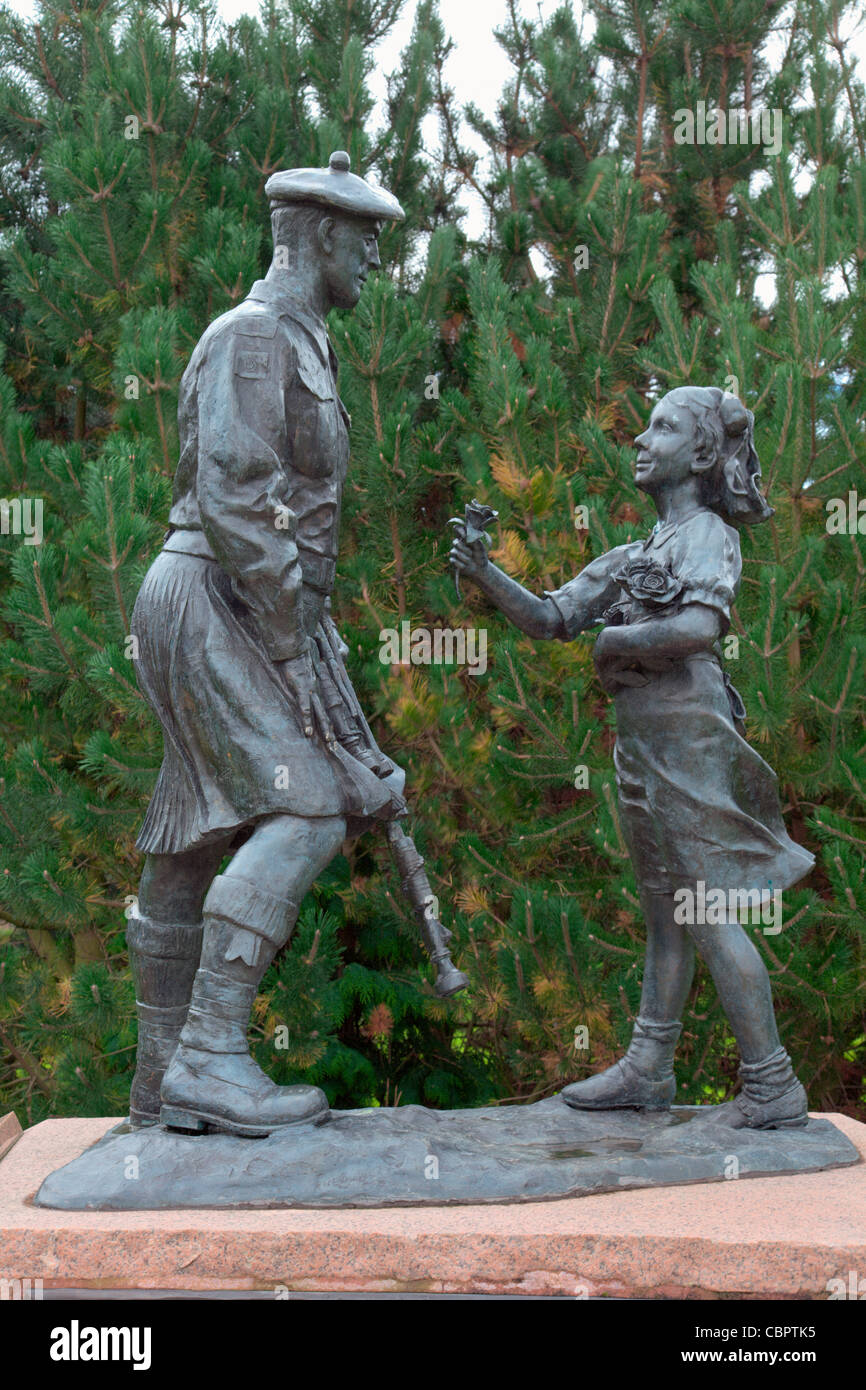 51st Highland Division War Memorial North Inch Park Perth Scotland ...