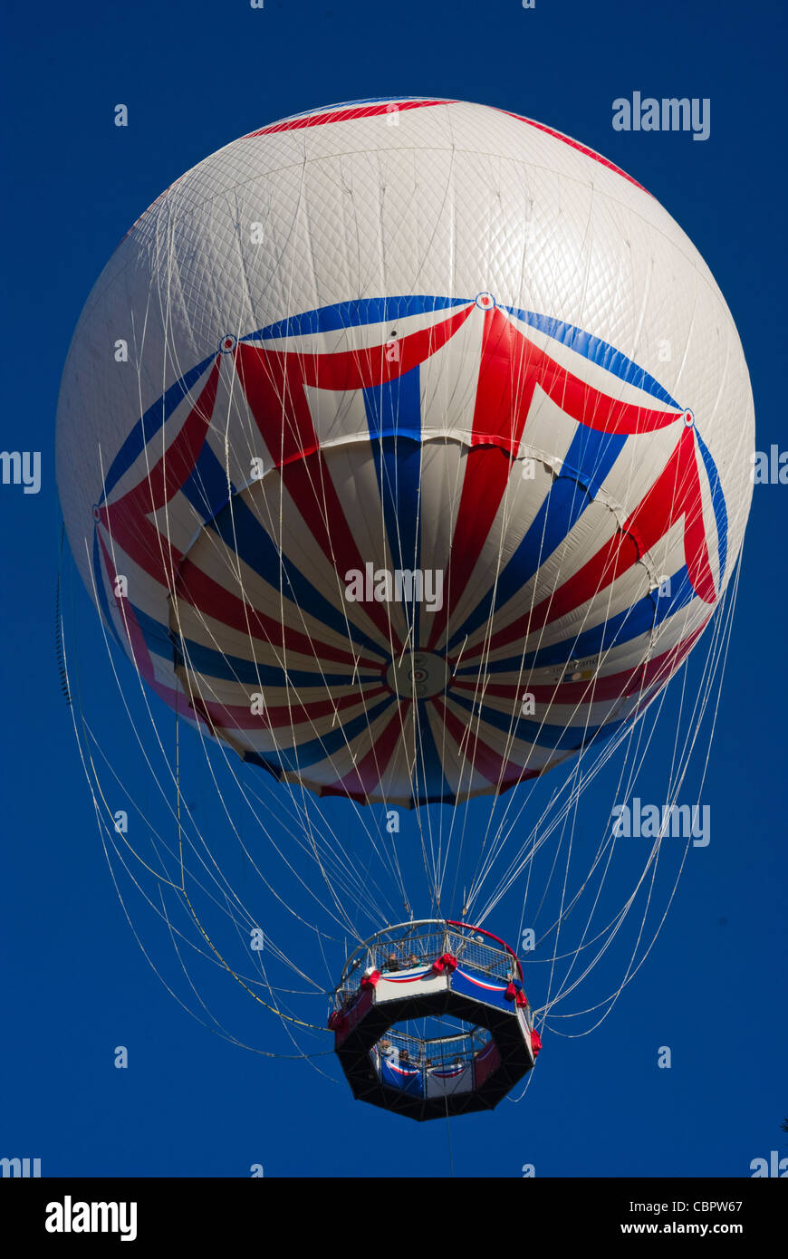 Balloon observation platform hi-res stock photography and images - Alamy