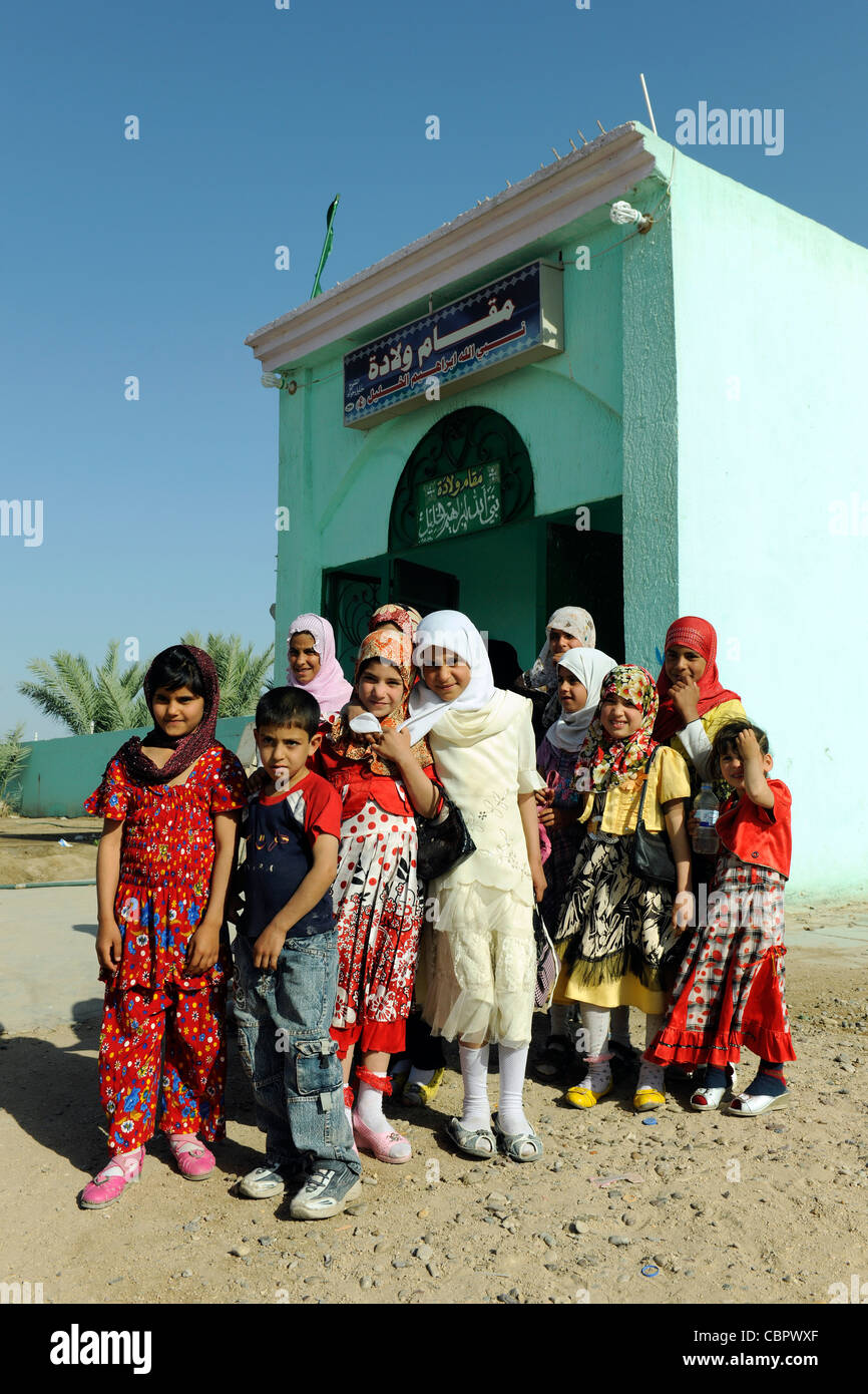 Iraq, Borsippa, Kids outside the shine where Prophet Abraham (Ibrahim ...