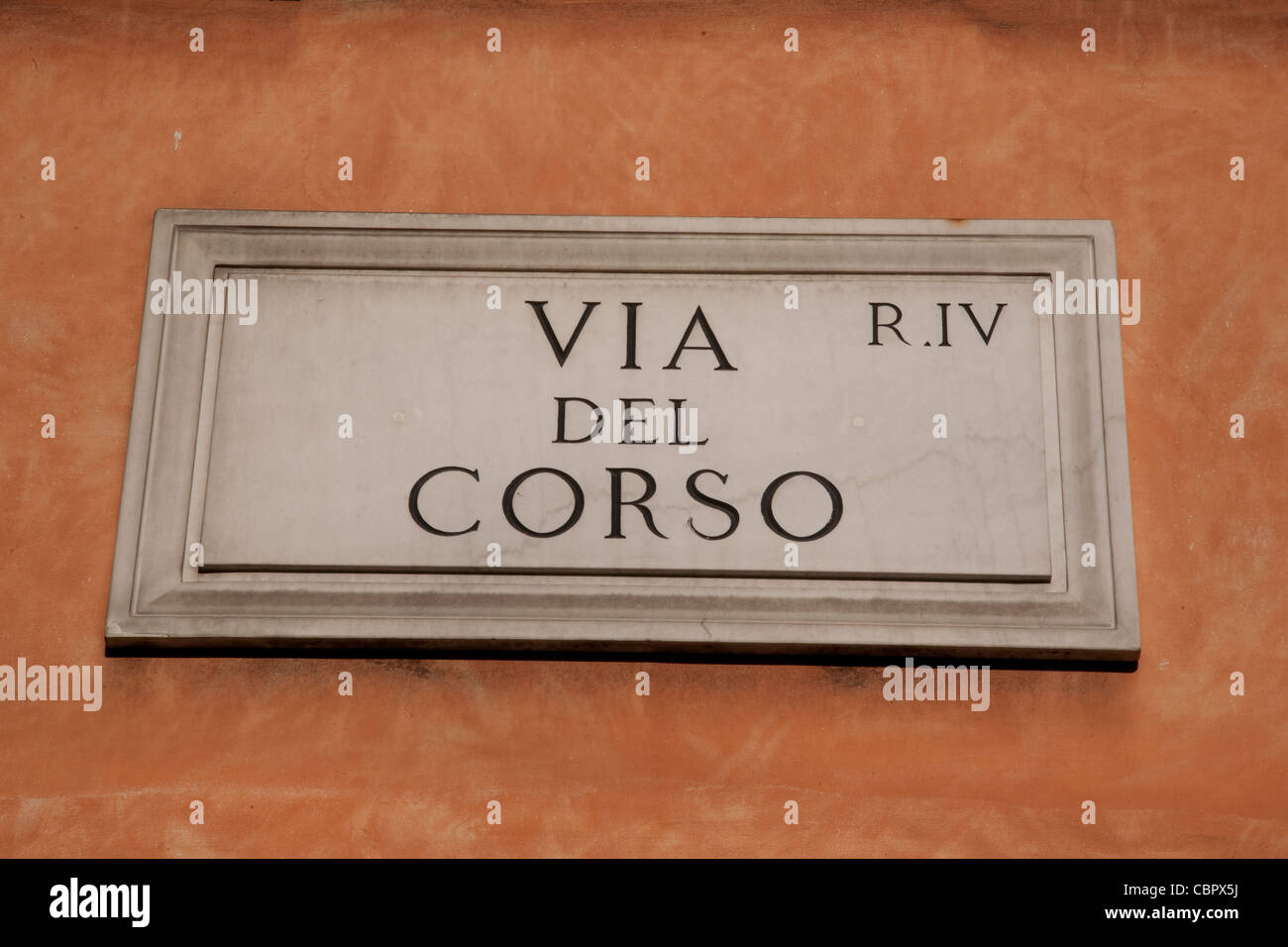 Via del corso and shopping hi-res stock photography and images - Alamy