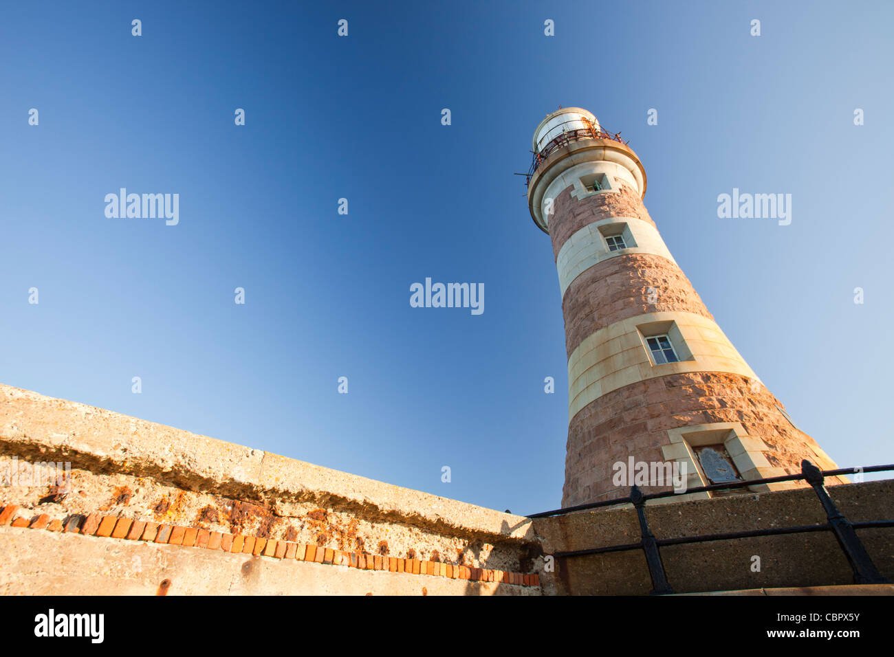 Old pier lighthouse roker hi-res stock photography and images - Alamy