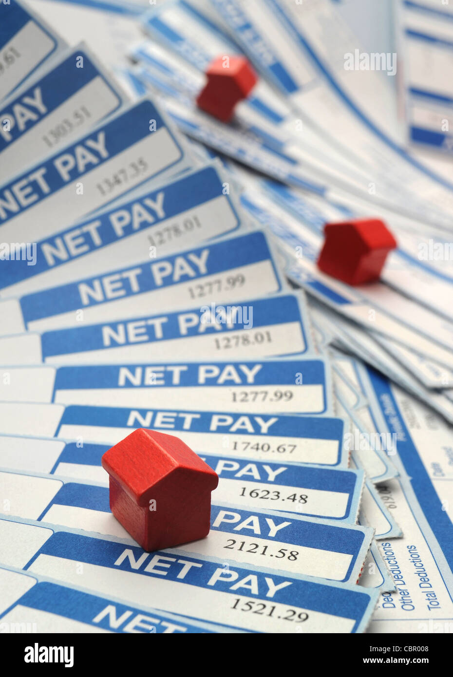 BRITISH PAYSLIPS WITH MODEL HOUSES RE INCOMES WAGES JOBS RISING ...