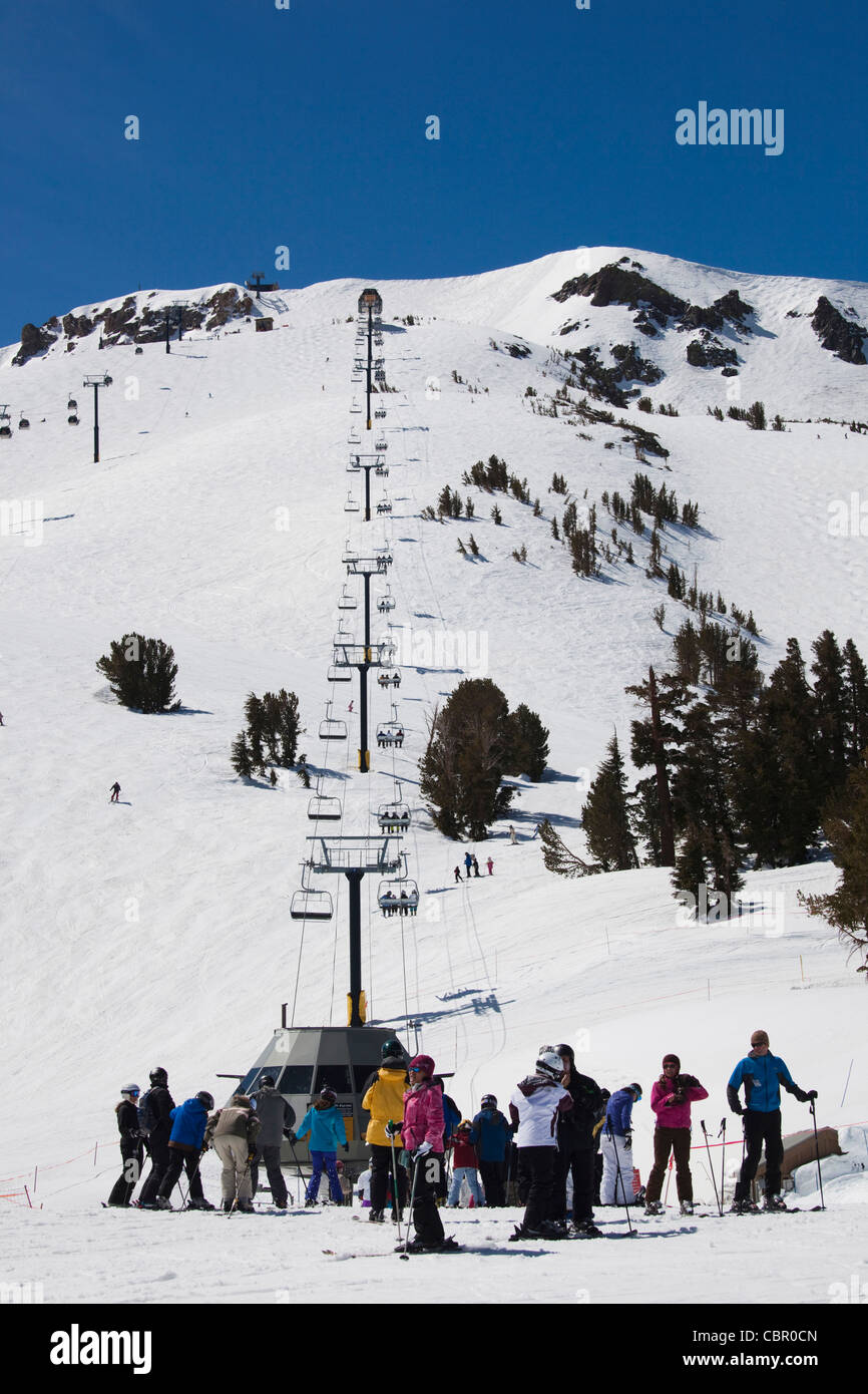 Mammoth mountain ski area ski area hi-res stock photography and images ...