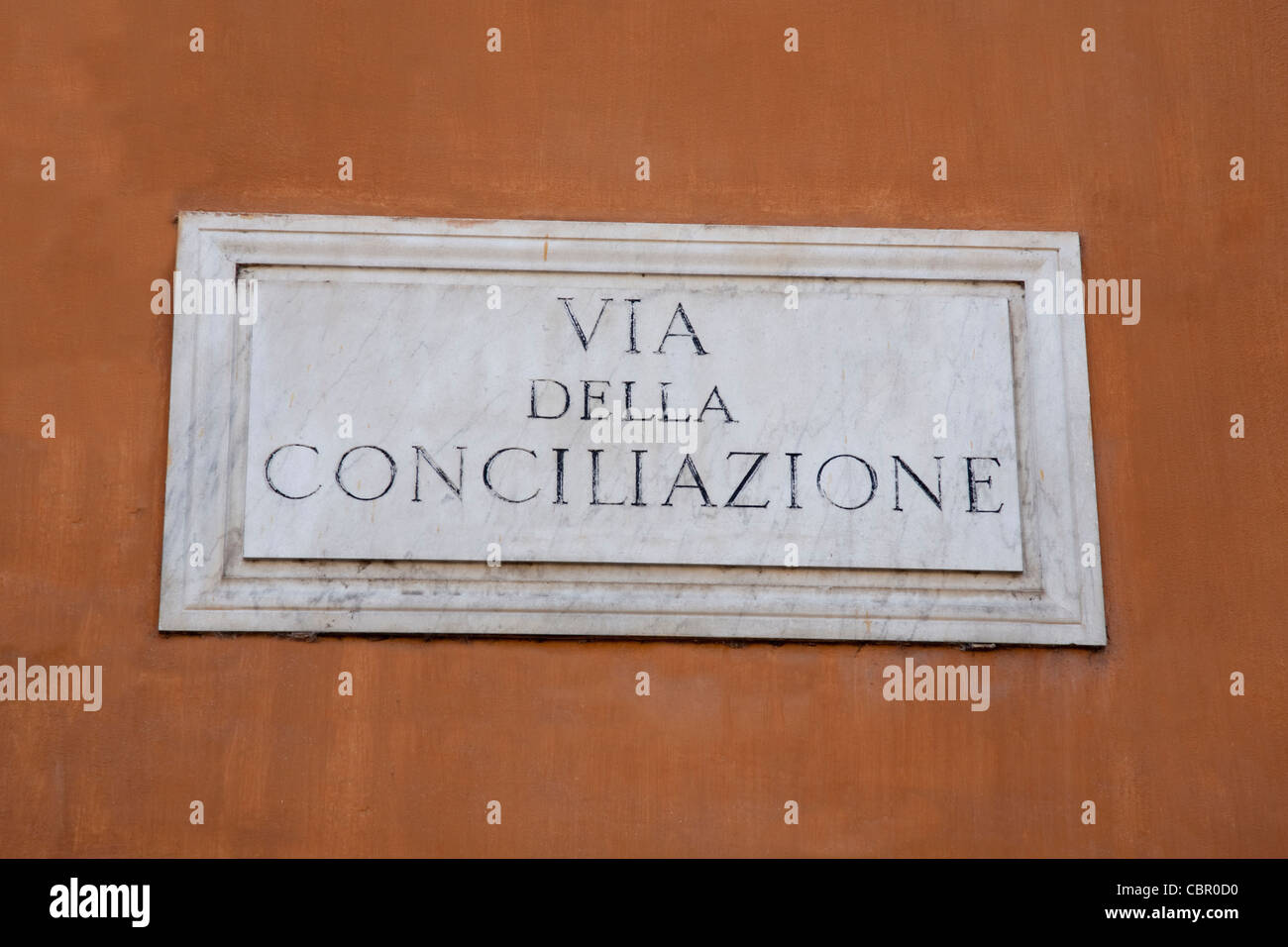 Most famous street hi-res stock photography and images - Alamy