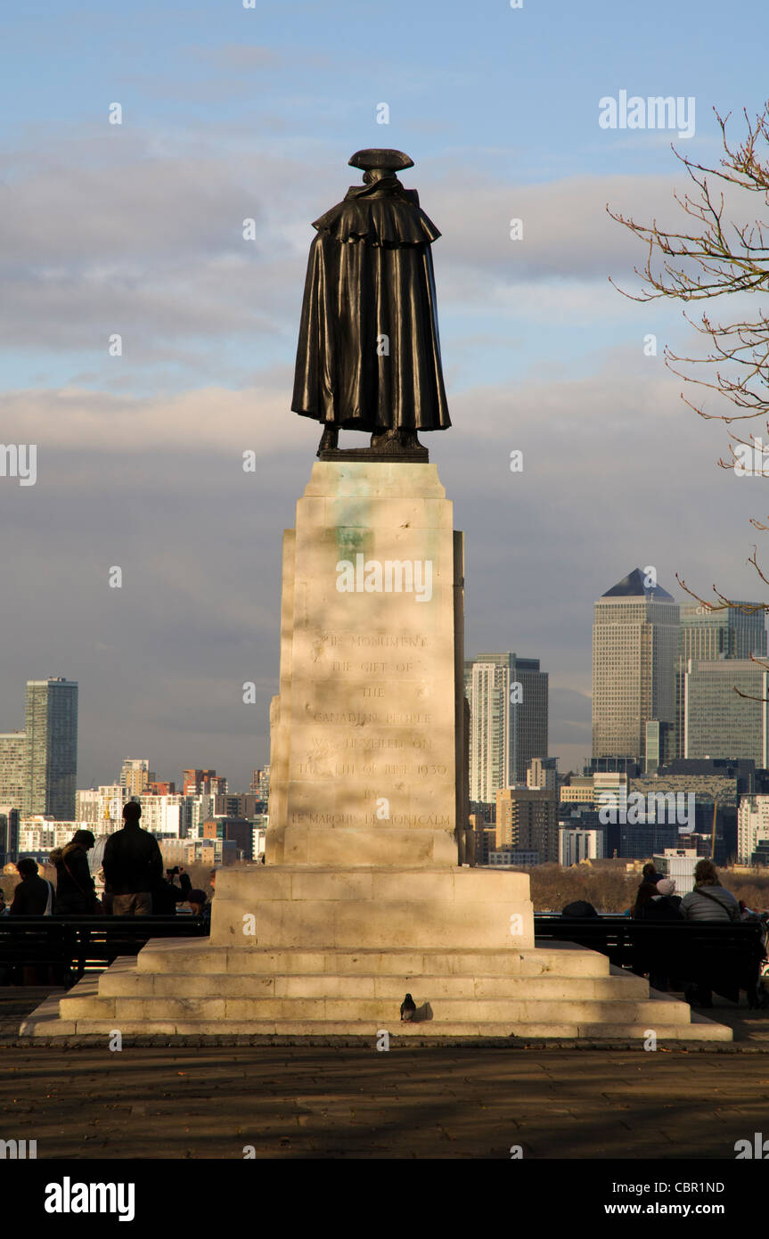 General wolfe statue london hi-res stock photography and images - Alamy