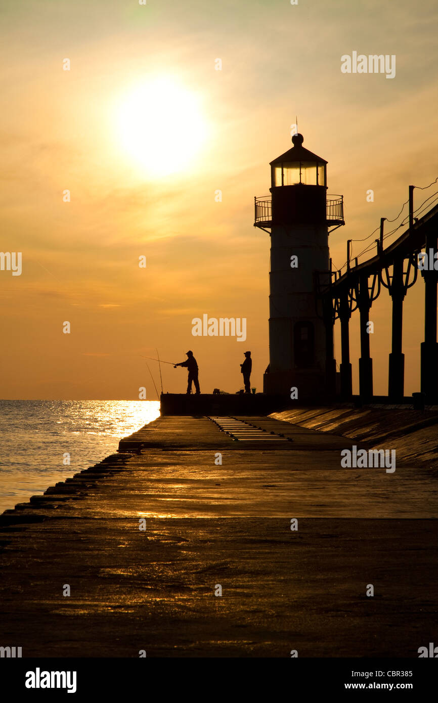 Lighthouse pier hi-res stock photography and images - Alamy
