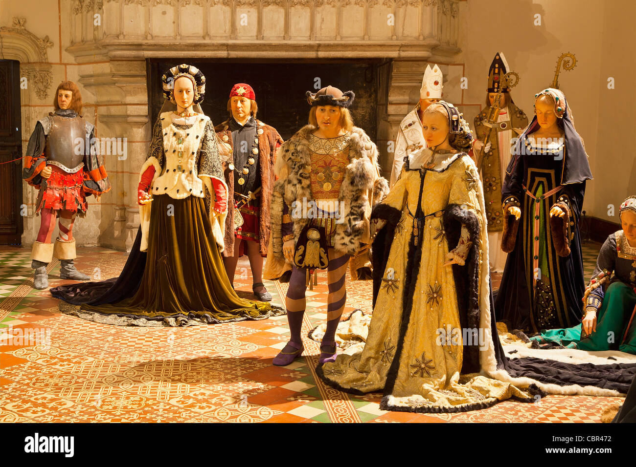 Mannequin medieval clothing hi-res stock photography and images - Alamy