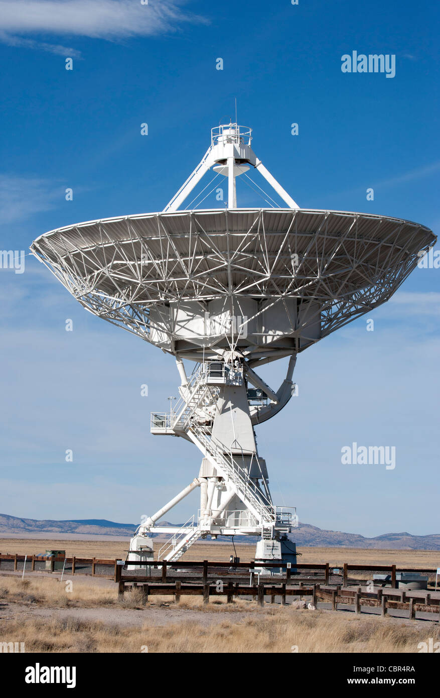 Radio astronomy telescopes hi-res stock photography and images - Alamy