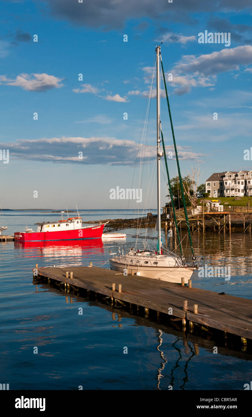 Beautiful vacation spot of Bar Harbor Maine with water and ships, boats ...