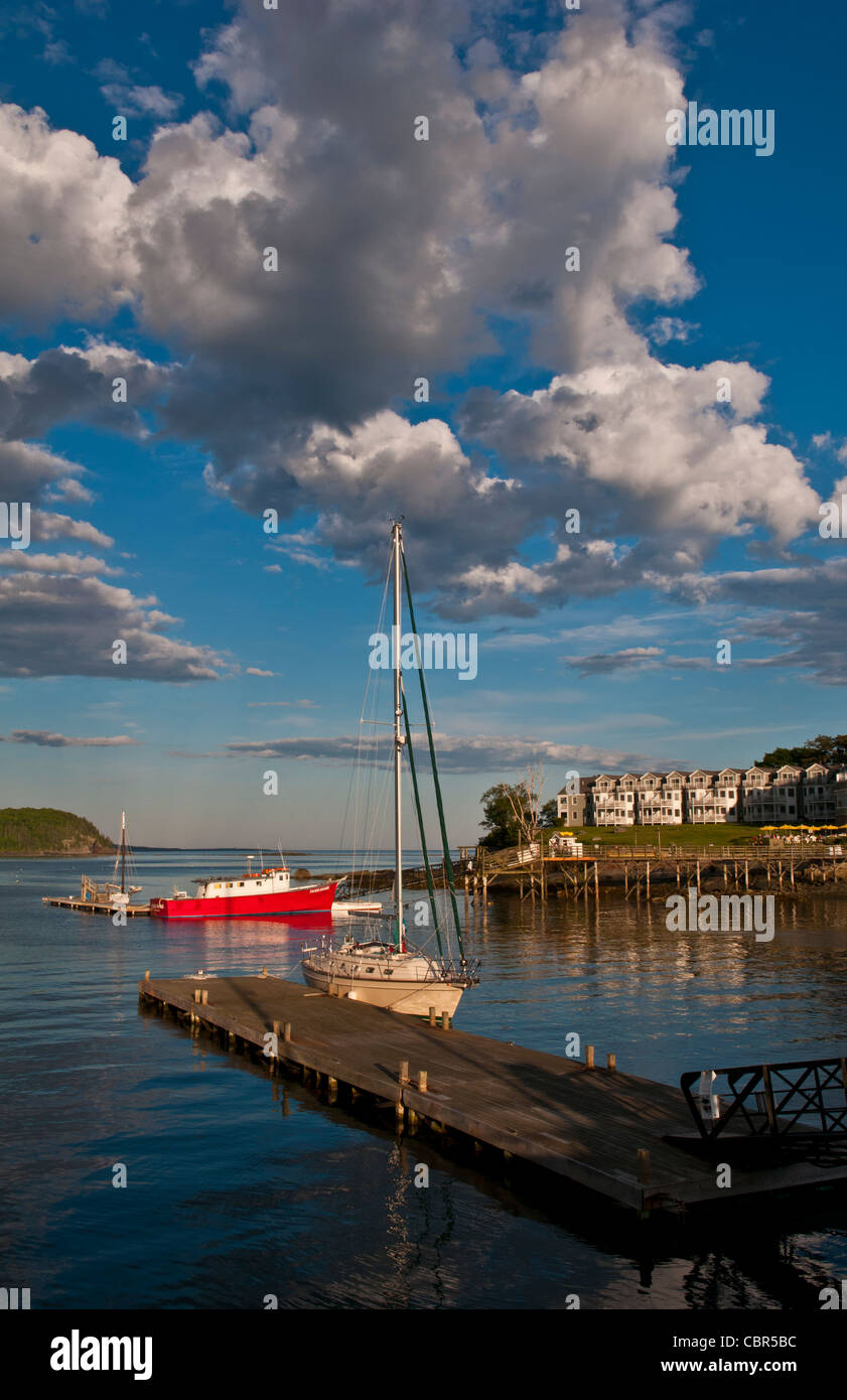 Beautiful vacation spot of Bar Harbor Maine with water and ships, boats ...