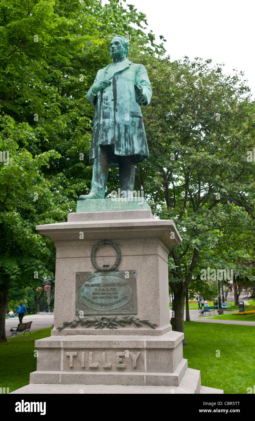 Saint John New Brunswick center city of Kings Square park statue of Sir ...
