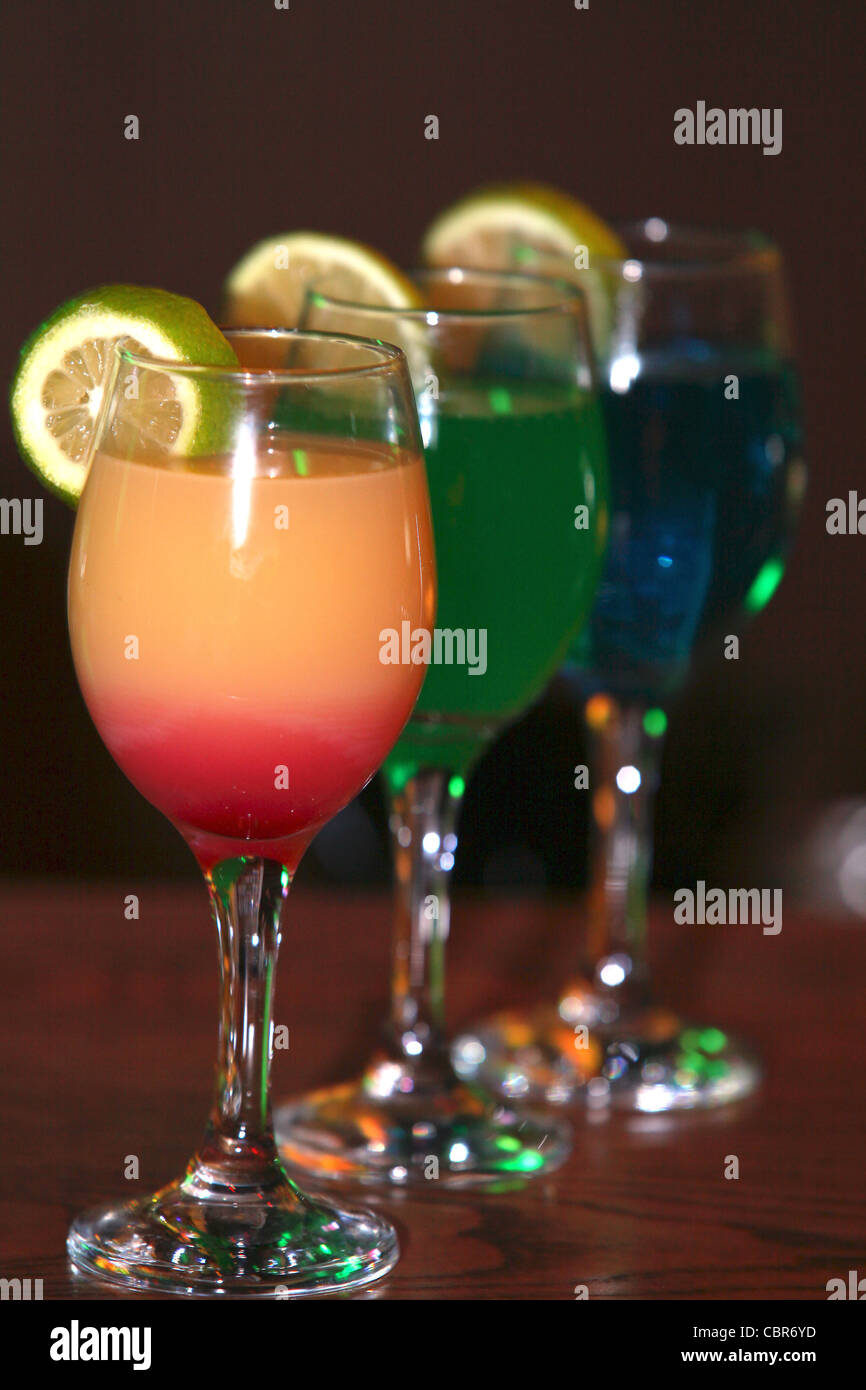 Cocktails party kitchen hi-res stock photography and images - Alamy