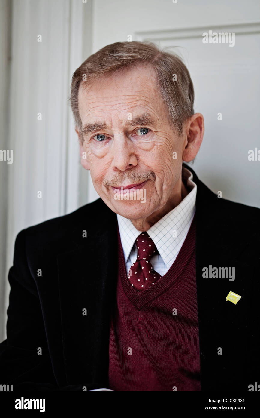 Photo of former czech president vaclav havel hi-res stock photography ...