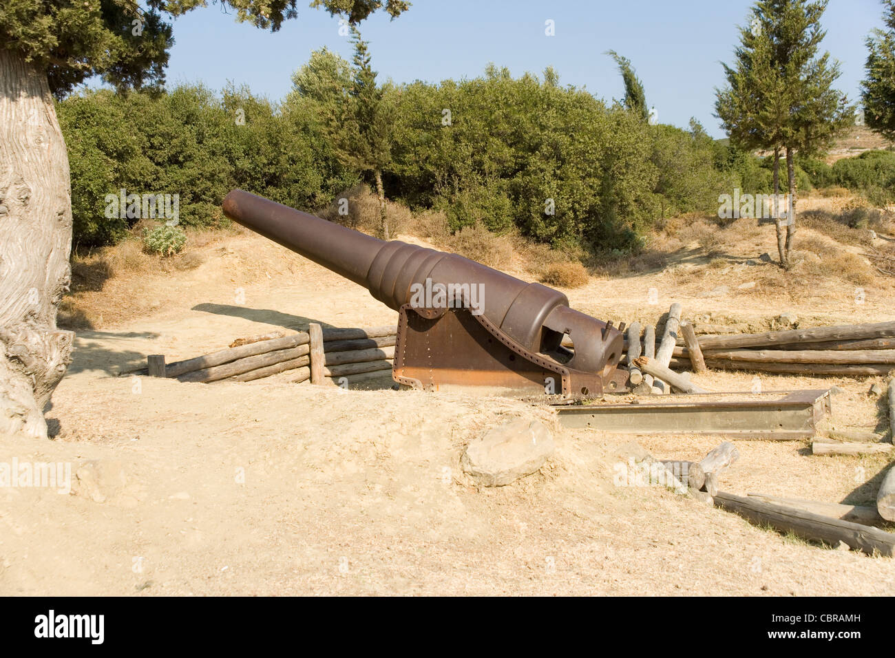 Turkish artillery guns aimed at the Suvla Bay area in Anafartalar ...